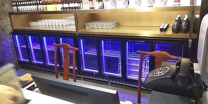 Back Mount Type Commercial Bar Refrigerator 600*550*900mm Digital Control
